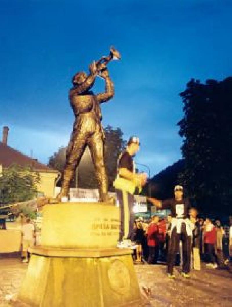 Guca thrumpet festival - Tuetego